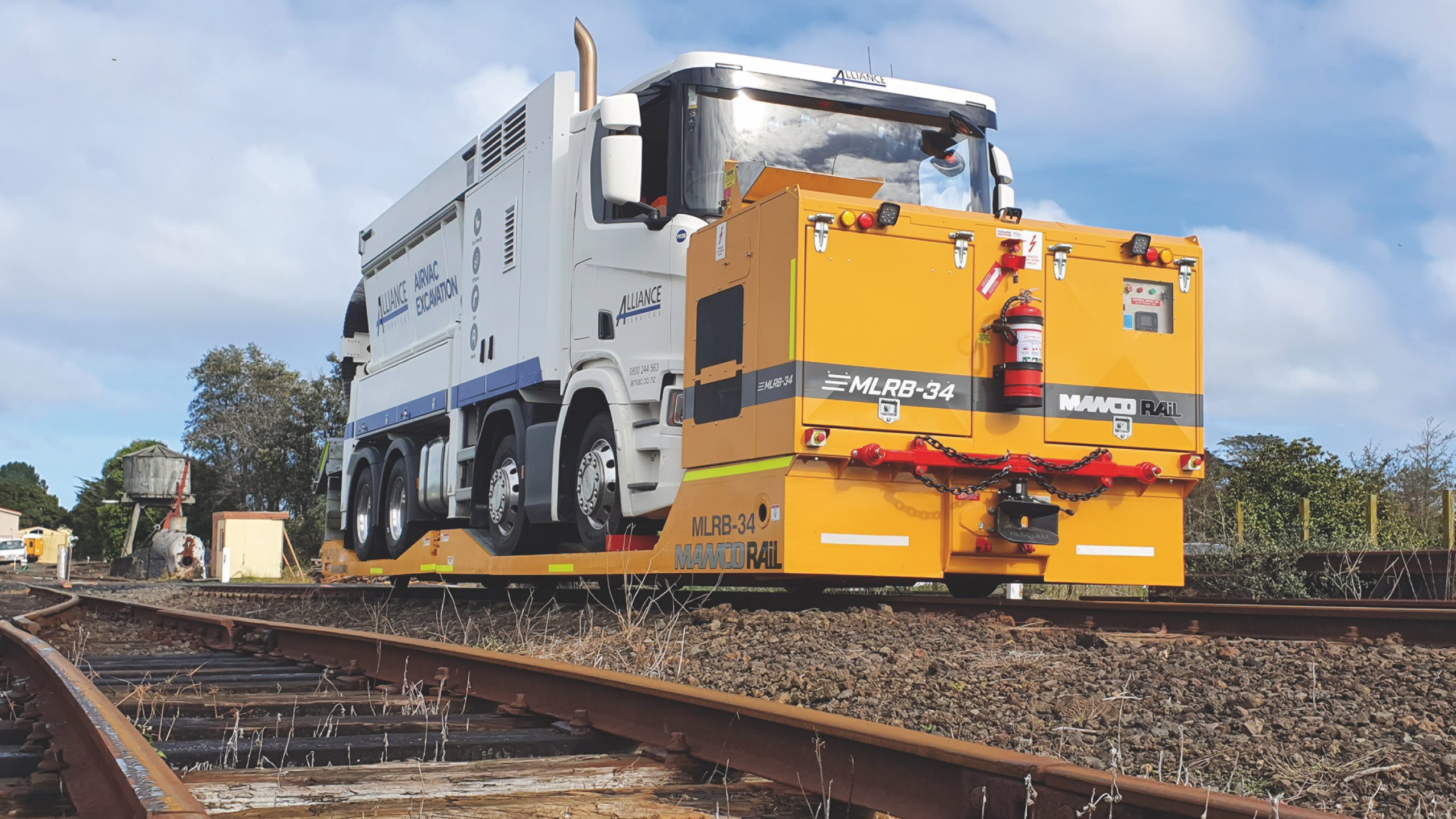Taking AIR excavation technology on rail - Rail Express