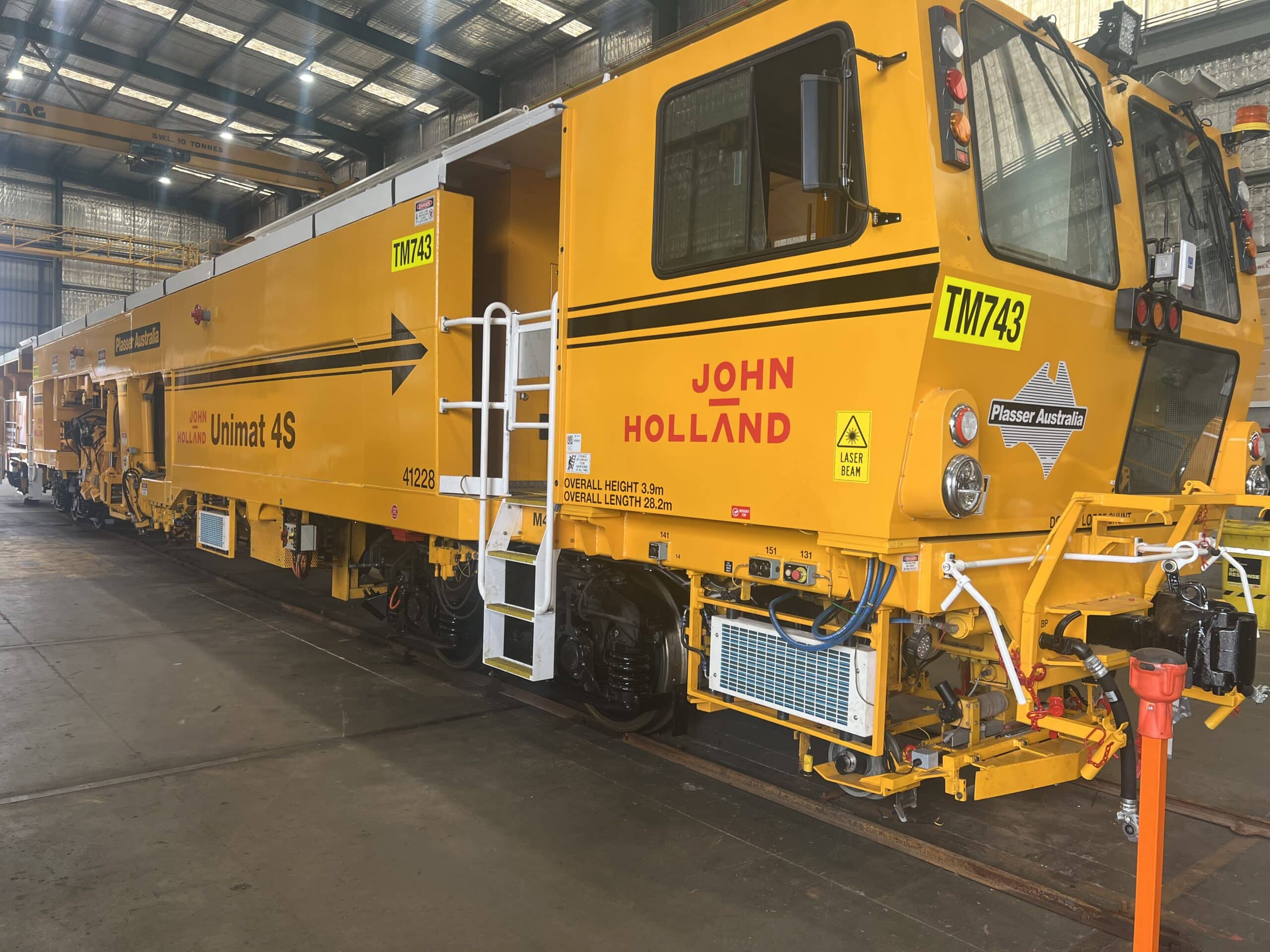John Holland plant fleet provides delivery certainty - Rail Express
