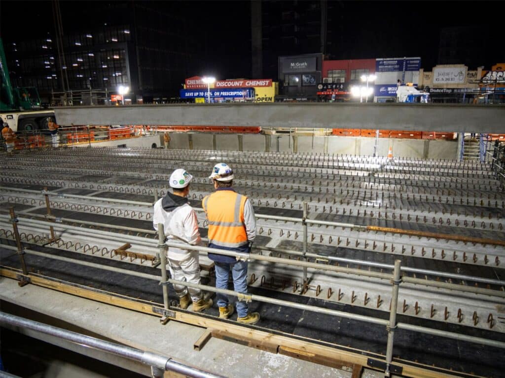 Bridge beams installed at Whitehorse Road - Rail Express